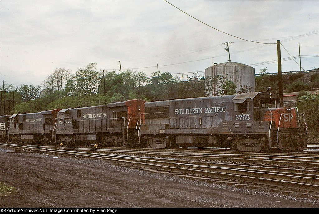 SP U25B 6755 and U33Cs 8791 and 8740